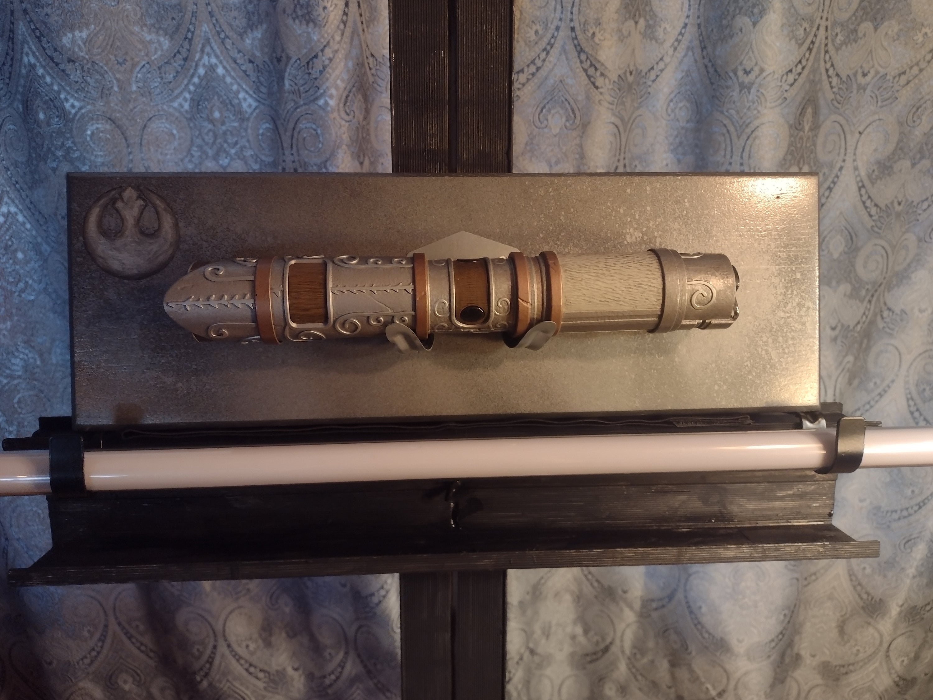 Saber Display - Etsy