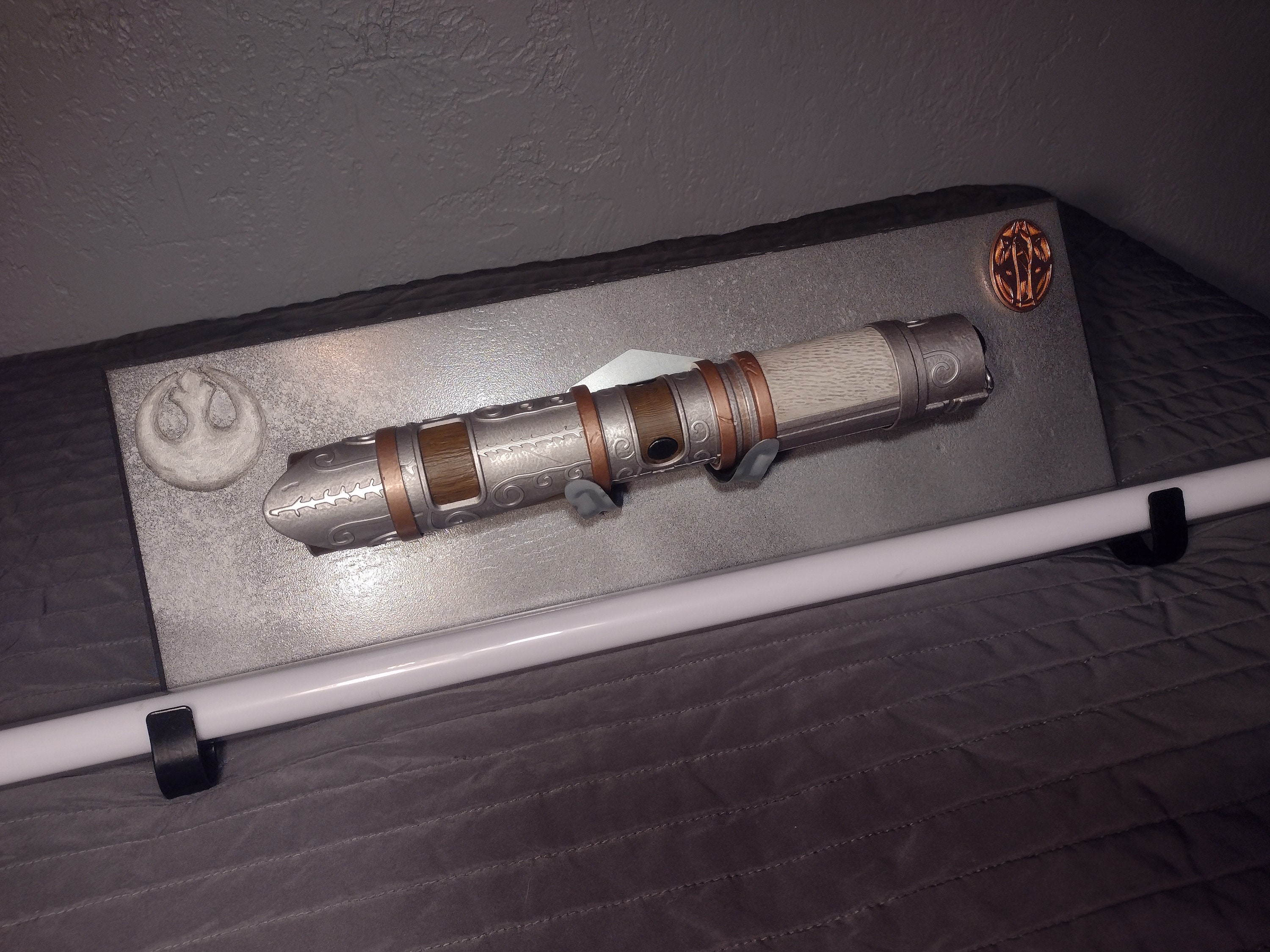 Saber Display - Etsy