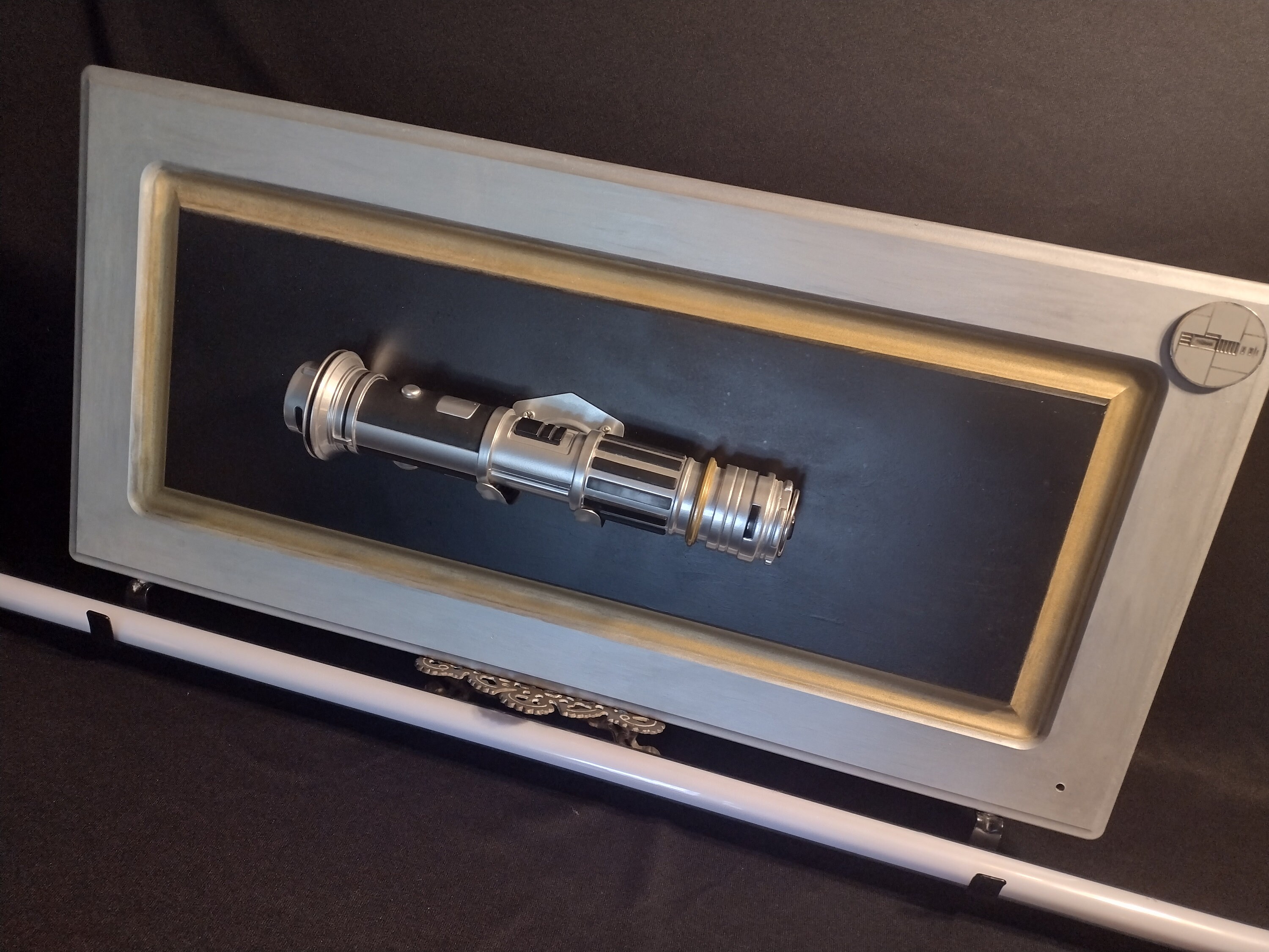 Saber Display - Etsy