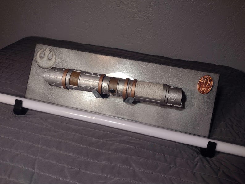 Saber Display - Etsy