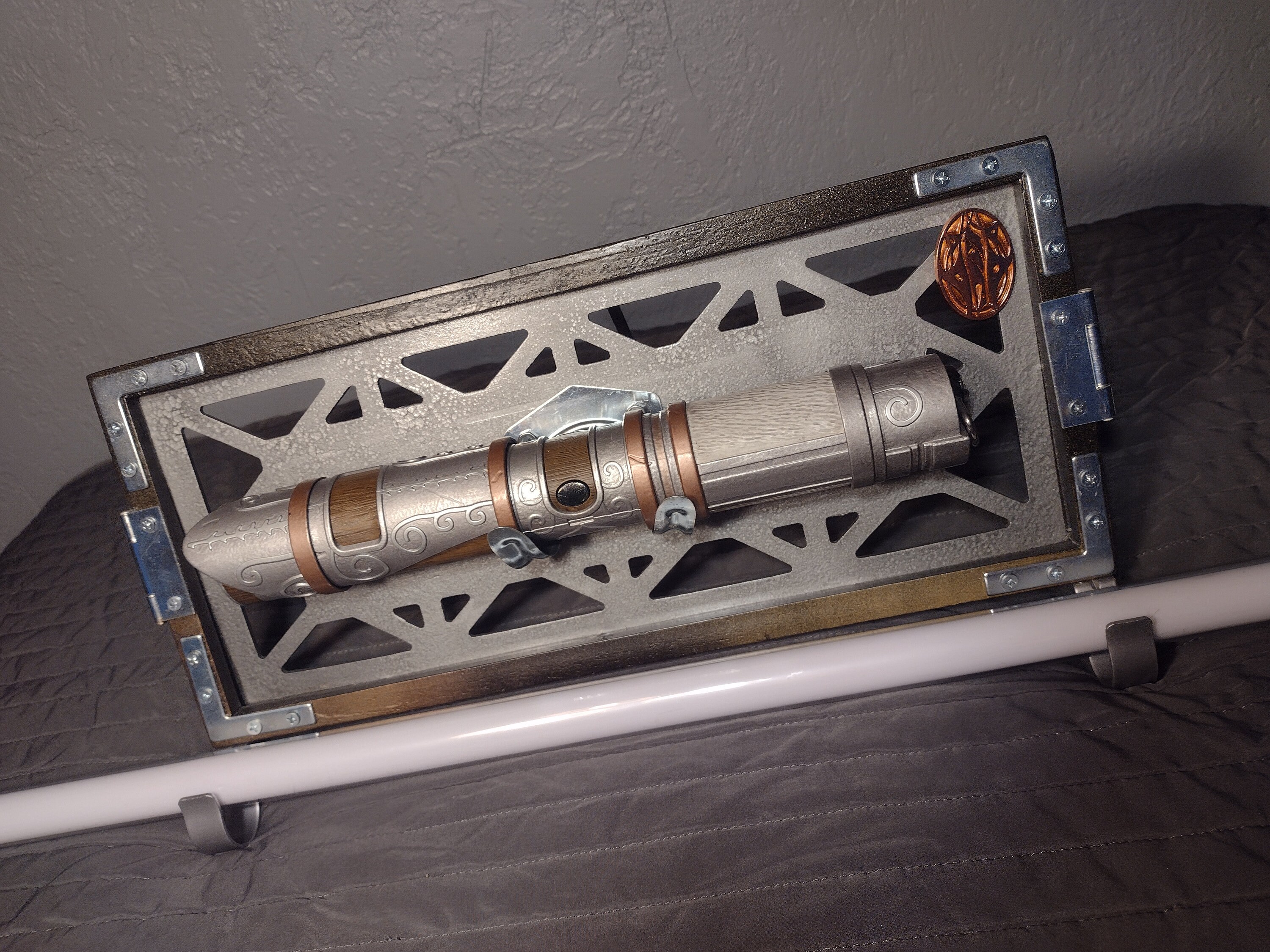 Saber Display - Etsy