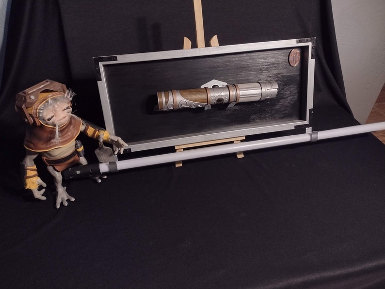 Saber Display - Etsy