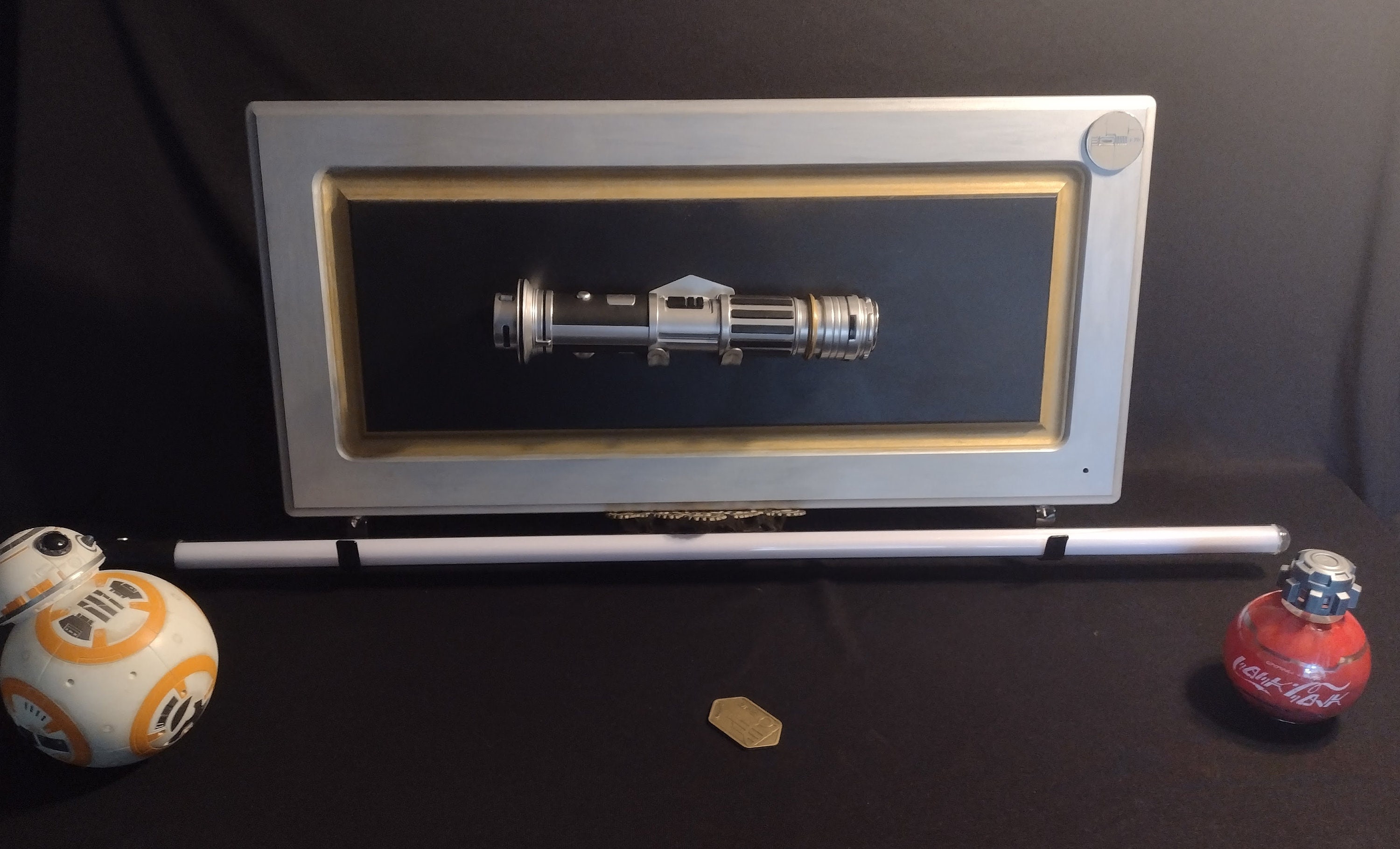 Saber Display - Etsy