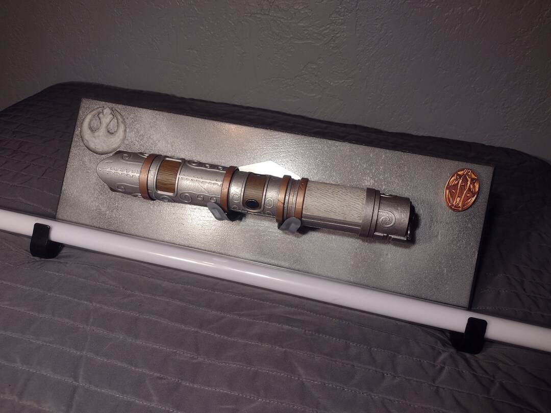 Saber Display - Etsy