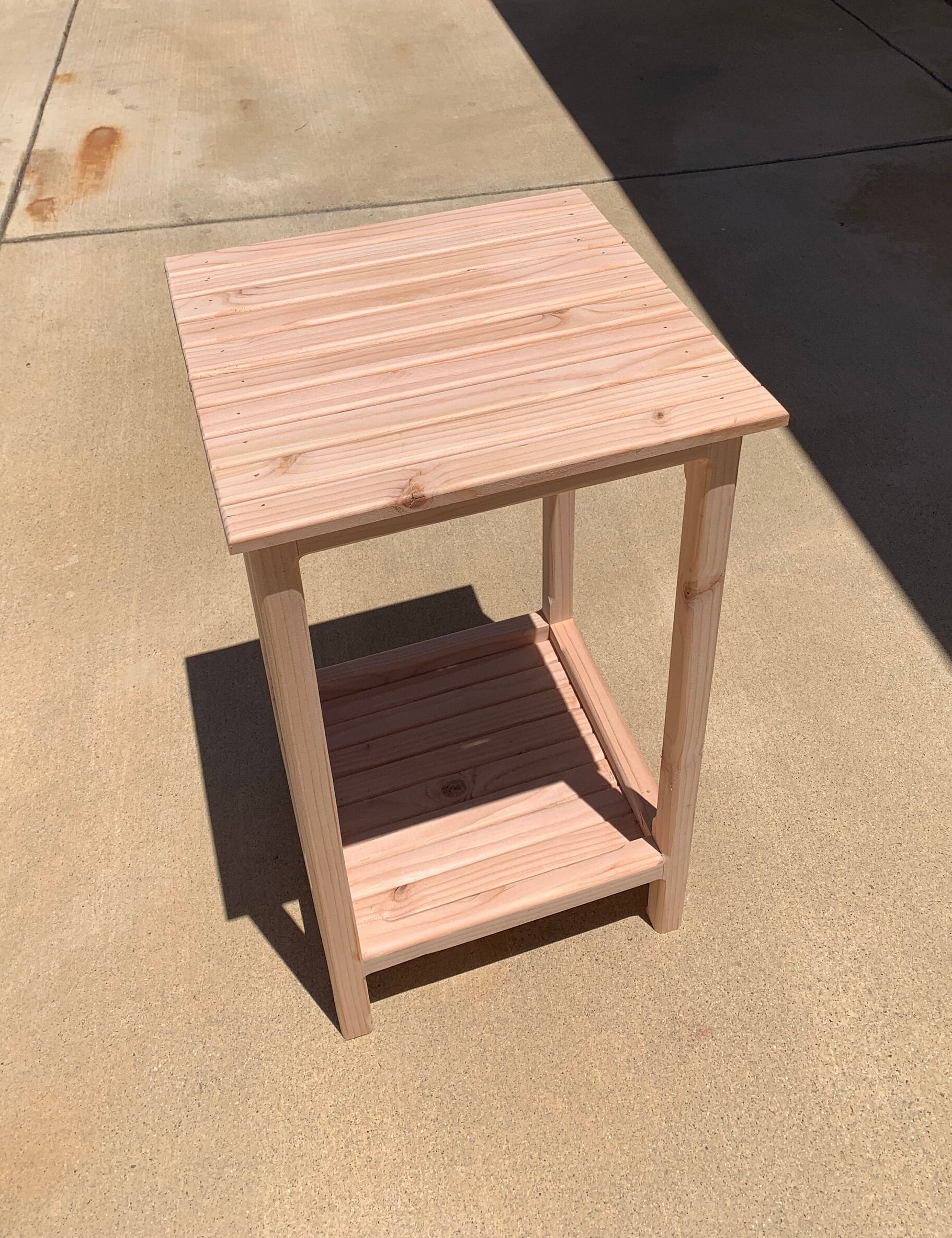 Pine End Table Made With Two 2x4's. Easy Step by Step Plans. - Etsy