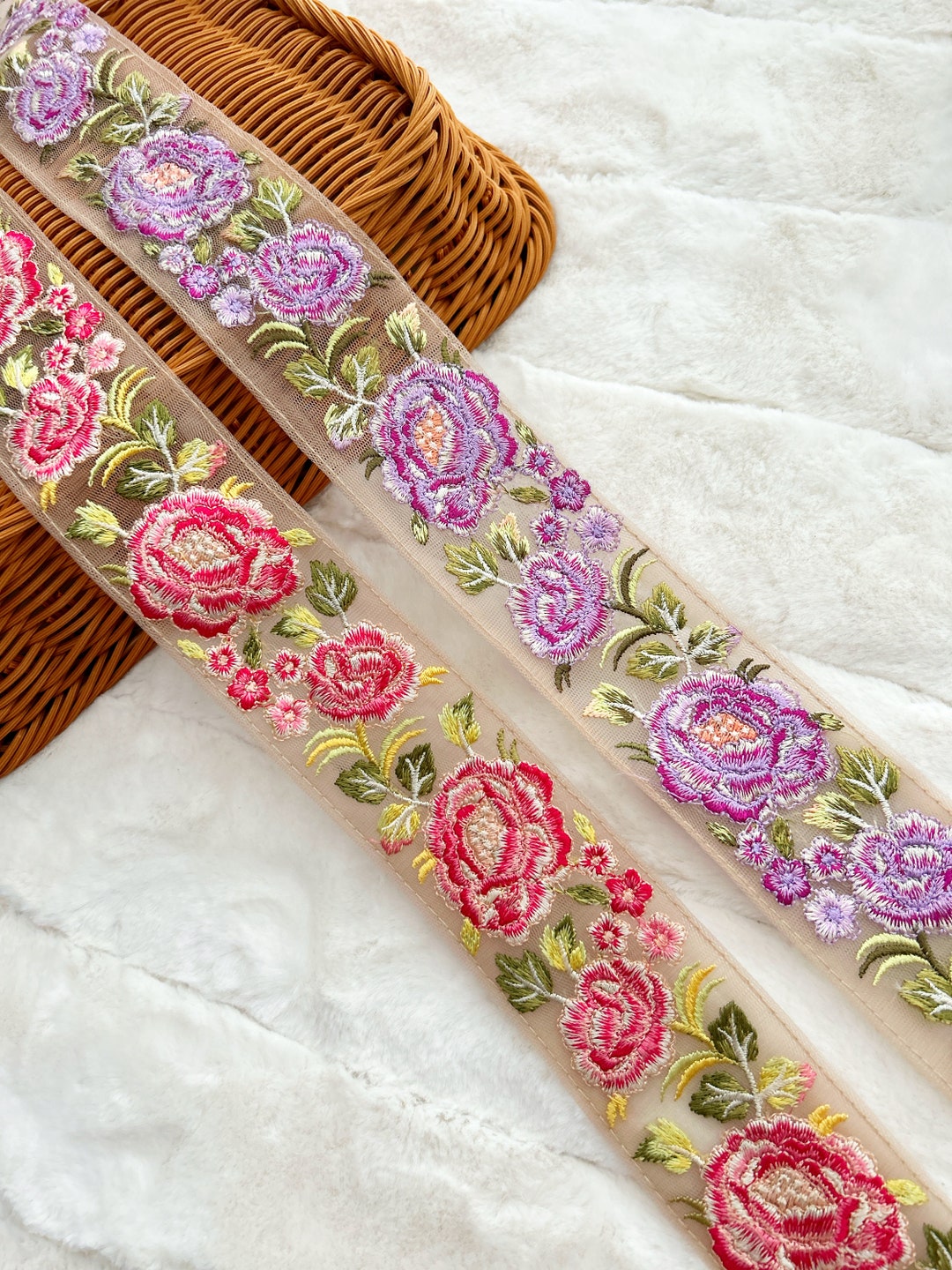 1.55 Yard Floral Embroidered Trim Indian Sari Border Crafting Fabric ...