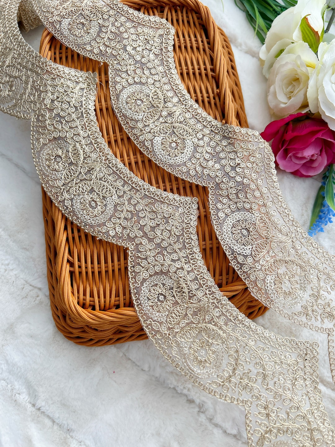 9.5 Yard Antique Gold/ Shampion Gold Indian Floral Scallop Fan - Etsy