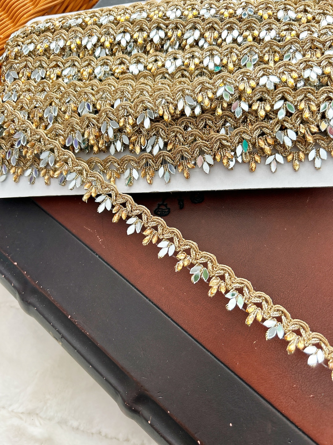 Gold Mirror Stone Embellished Lace Trim: Indian Sari Border (1.6 Cm ...