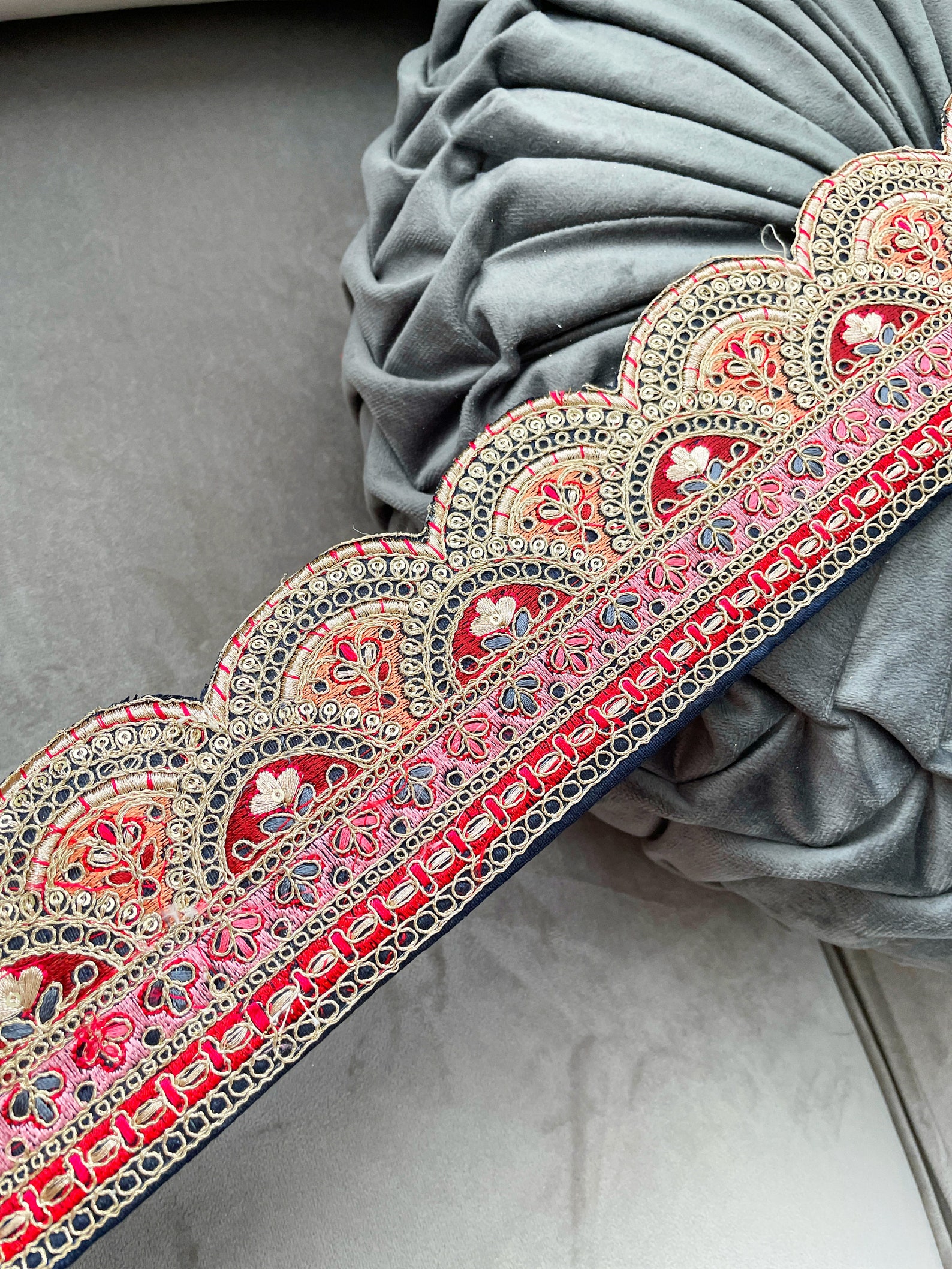 9.5 Yard Embroidered Scallop Edge Fabric Trim Saree Ribbon - Etsy