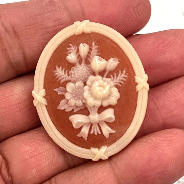 Avon Brooch - Etsy