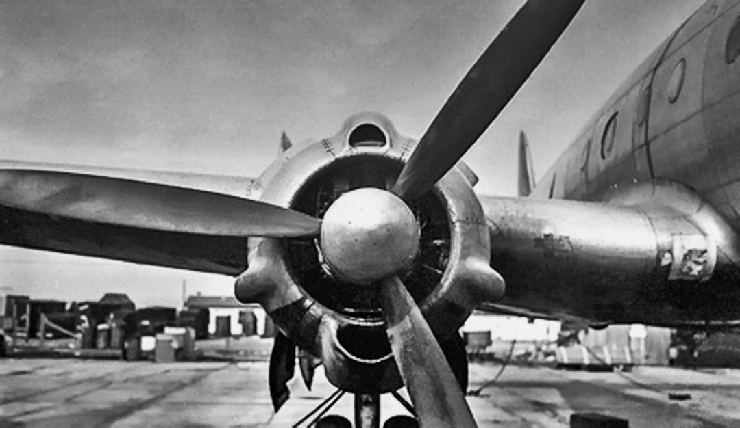 1940s Airplane Photo Art: Vintage Aviation Decor (digital Download) - Etsy