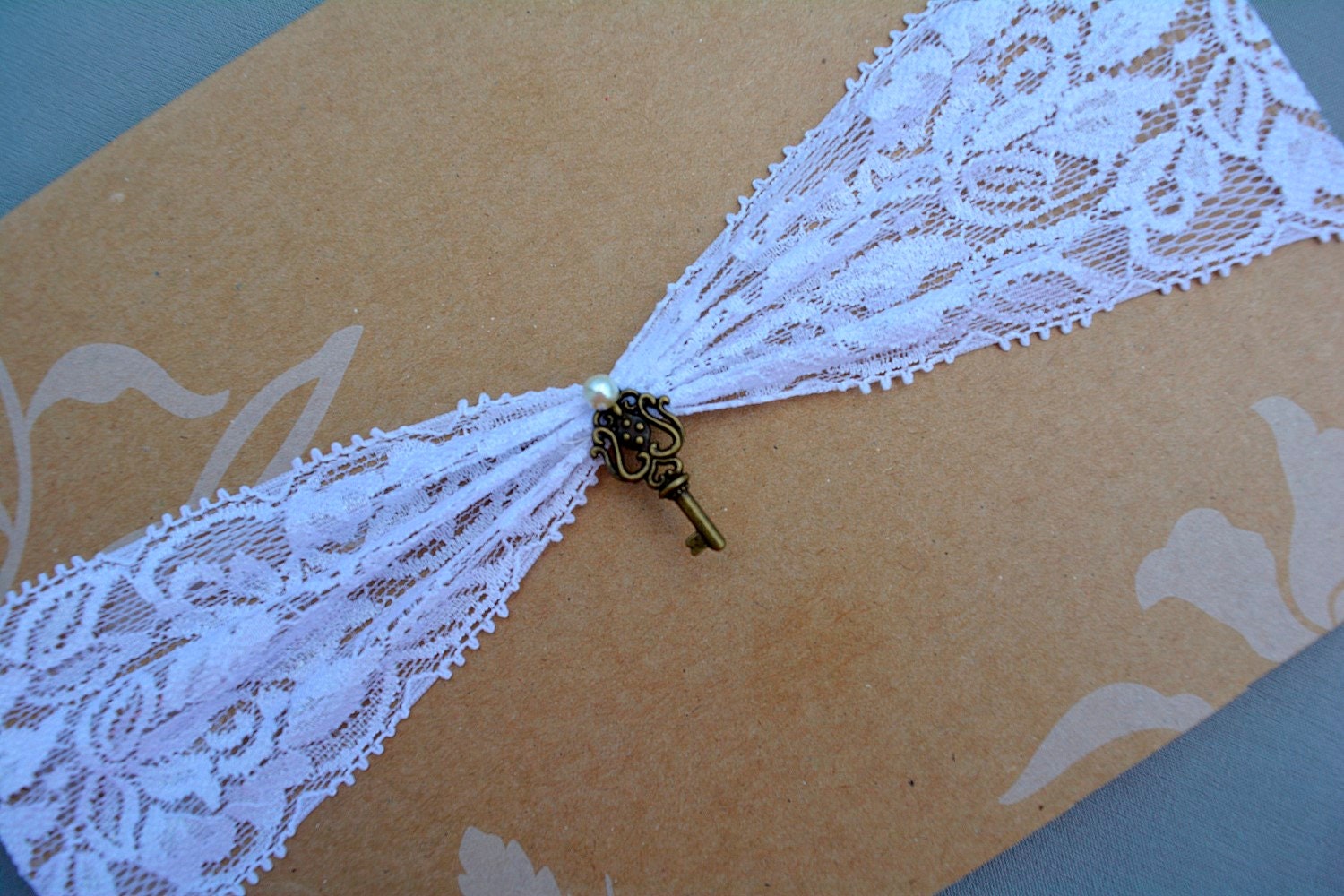 Wedding Garter White Lace & Key Antique Gold Charm for Brides, Key ...