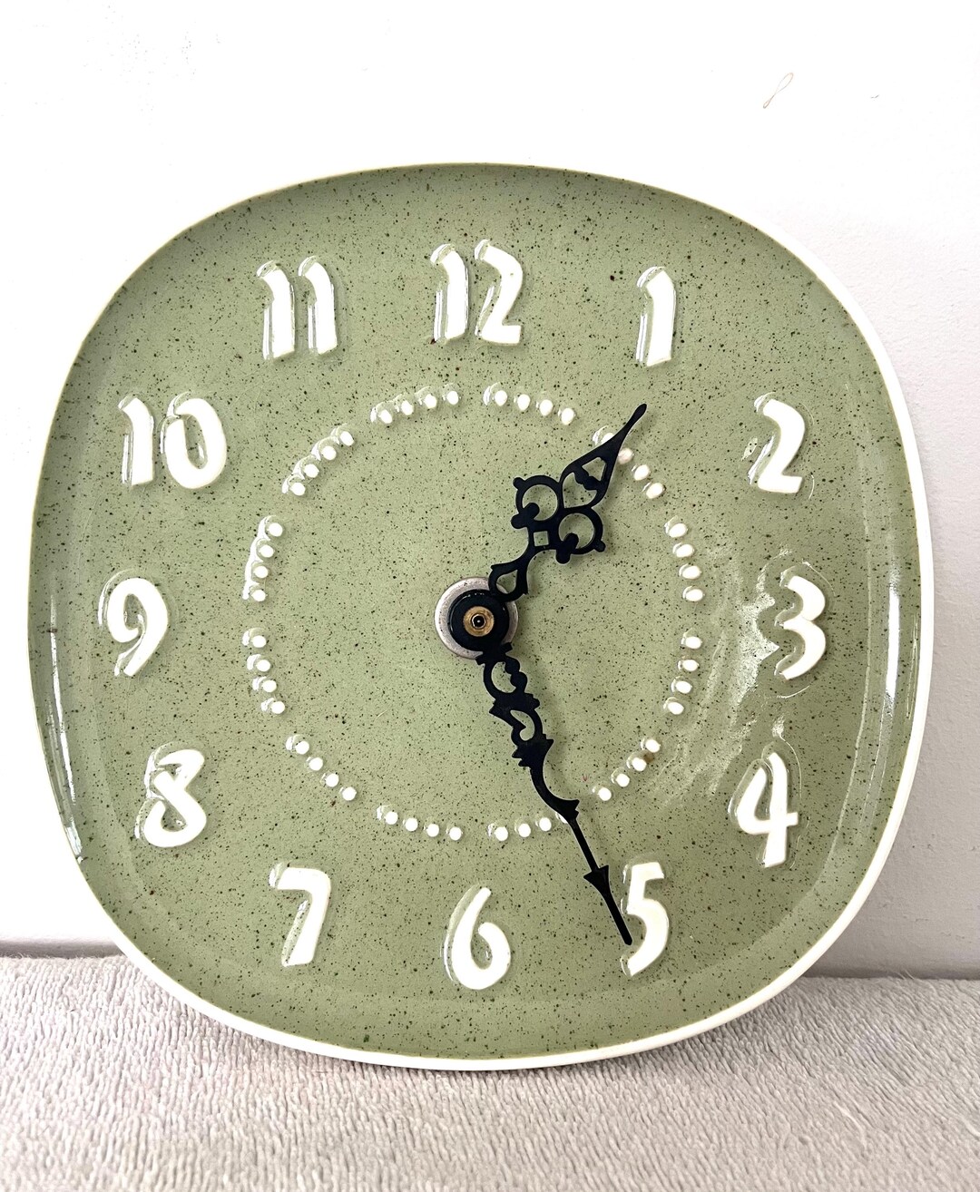 Vintage 1950's MCM Russel Wright Avocado Ceramic Clock - *read Full ...