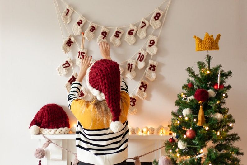 Knit Kit - Advent Calendar - Make Your Own Christmas Garland - FREE UK ...