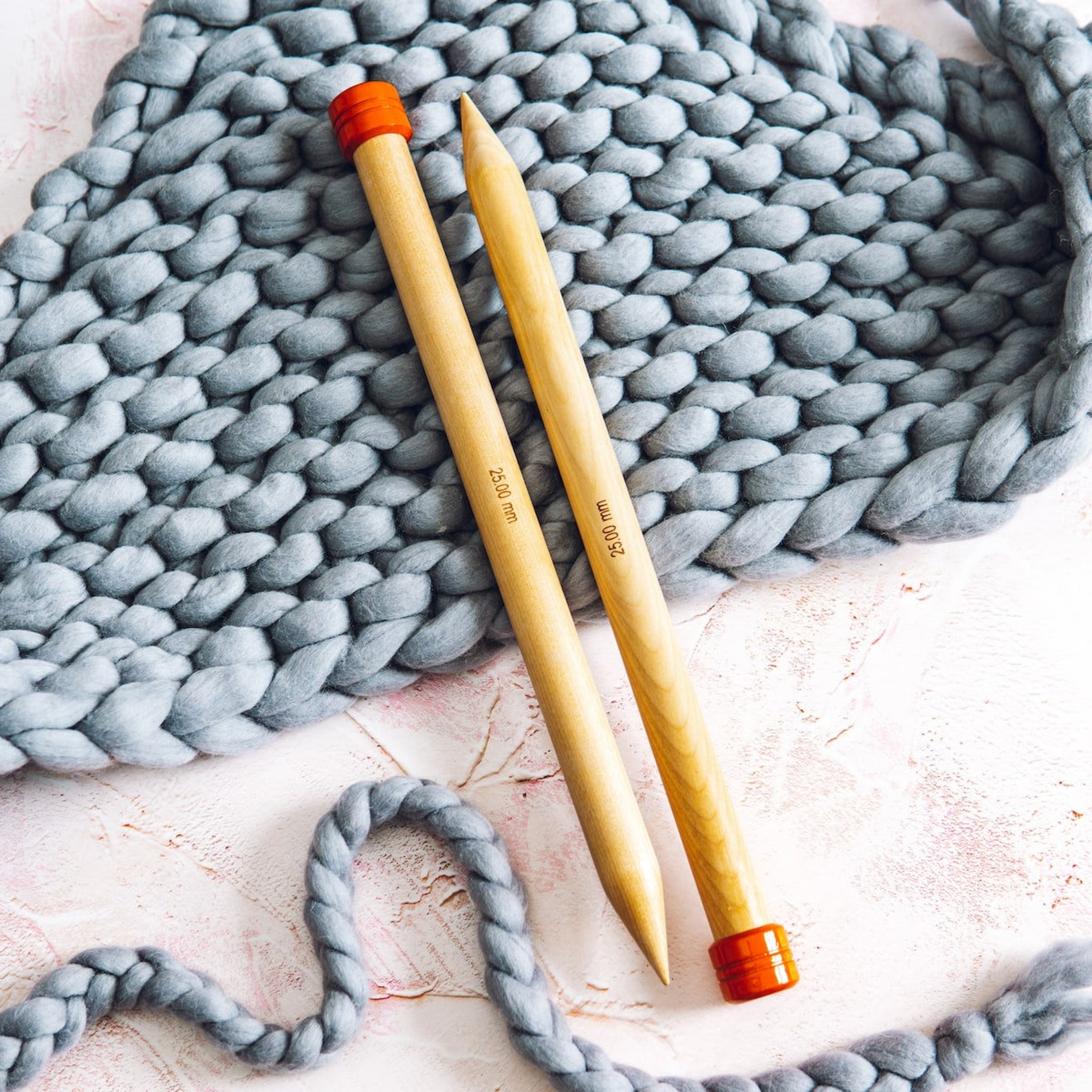 25mm Jumbo Knitting Needles - Suitable for Jumbo Merino Yarn - Giant ...