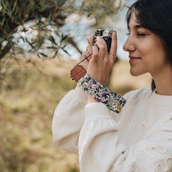 Small Camera Strap - Etsy