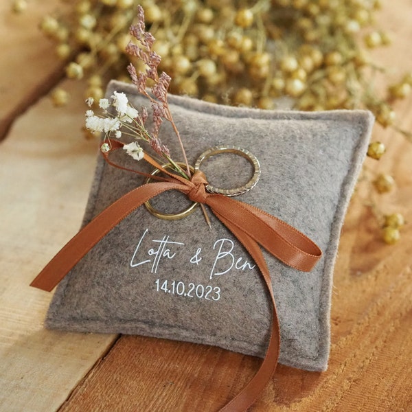 Unique Ring Pillow - Etsy