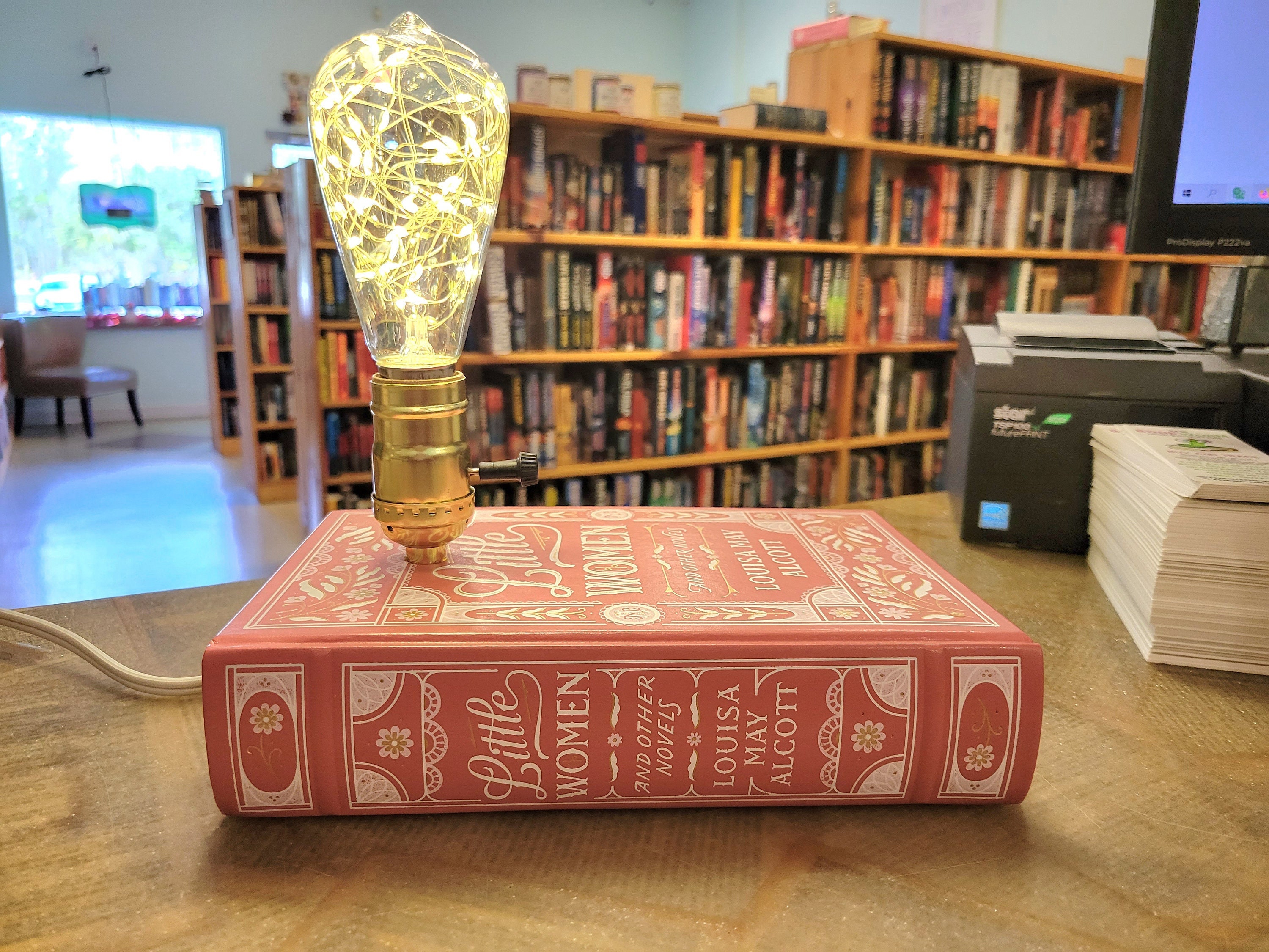 Mr bookish table lamp store