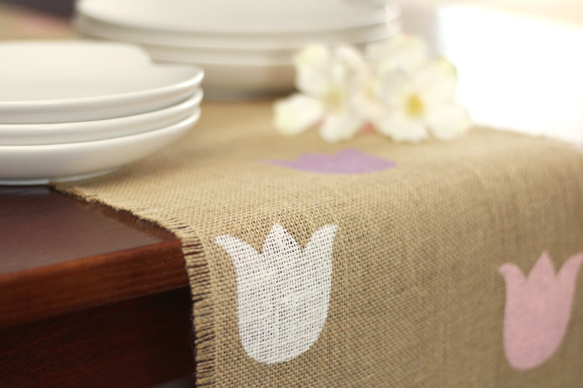 Spring Burlap Table Runner Lilac White and Pink Tulip Table - Etsy