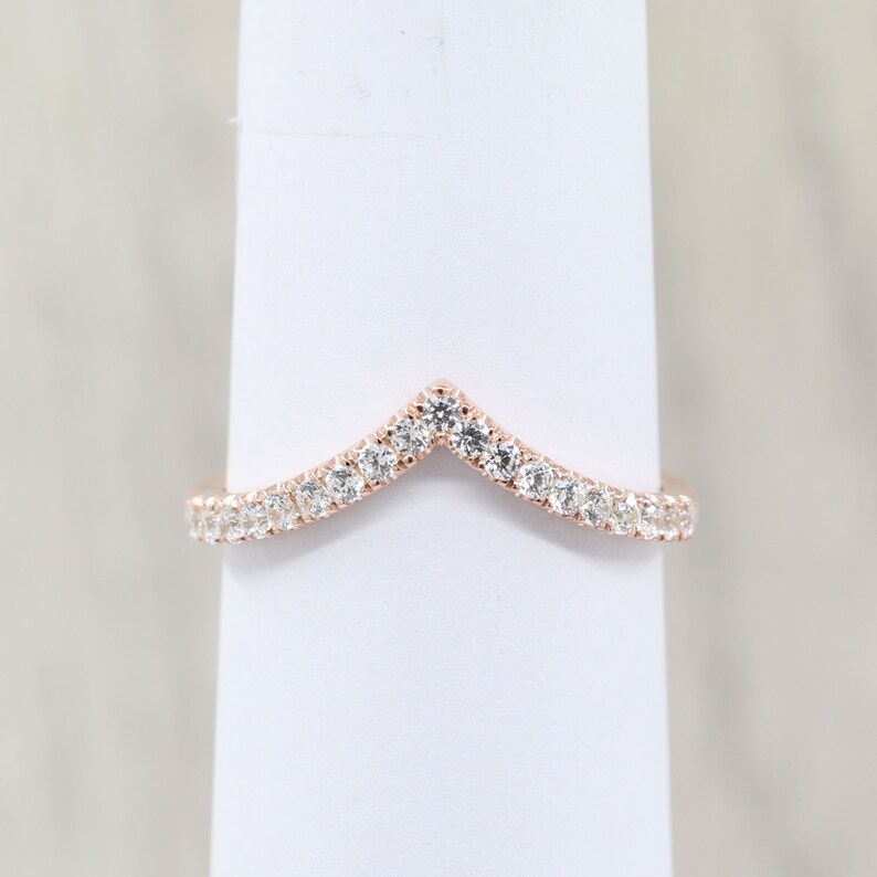 14K Diamond Chevron Wedding Band / Diamond Ring / Chevron Band - Etsy