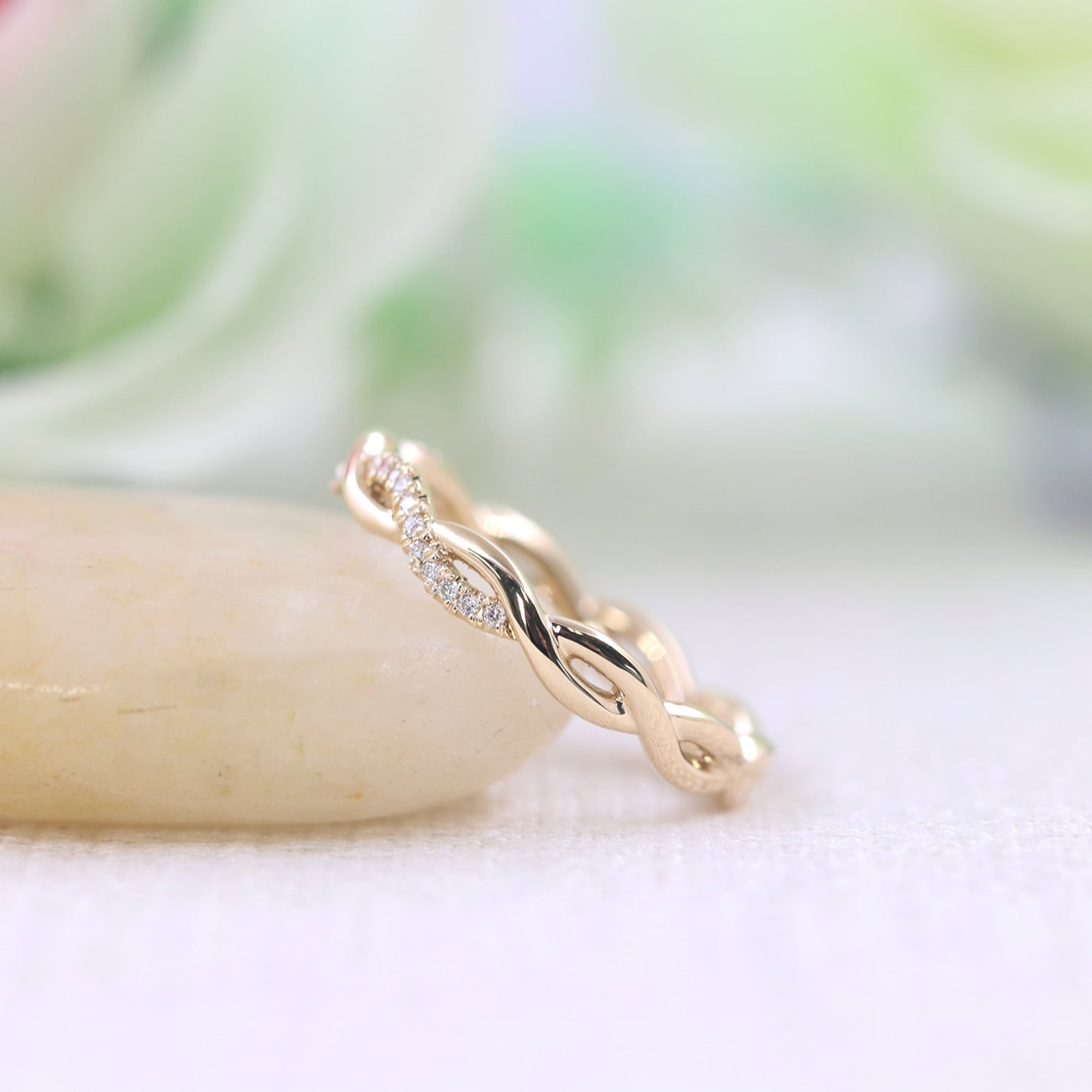 14K Diamond Twisted Wedding Band / Diamond Ring / Twisted Band - Etsy