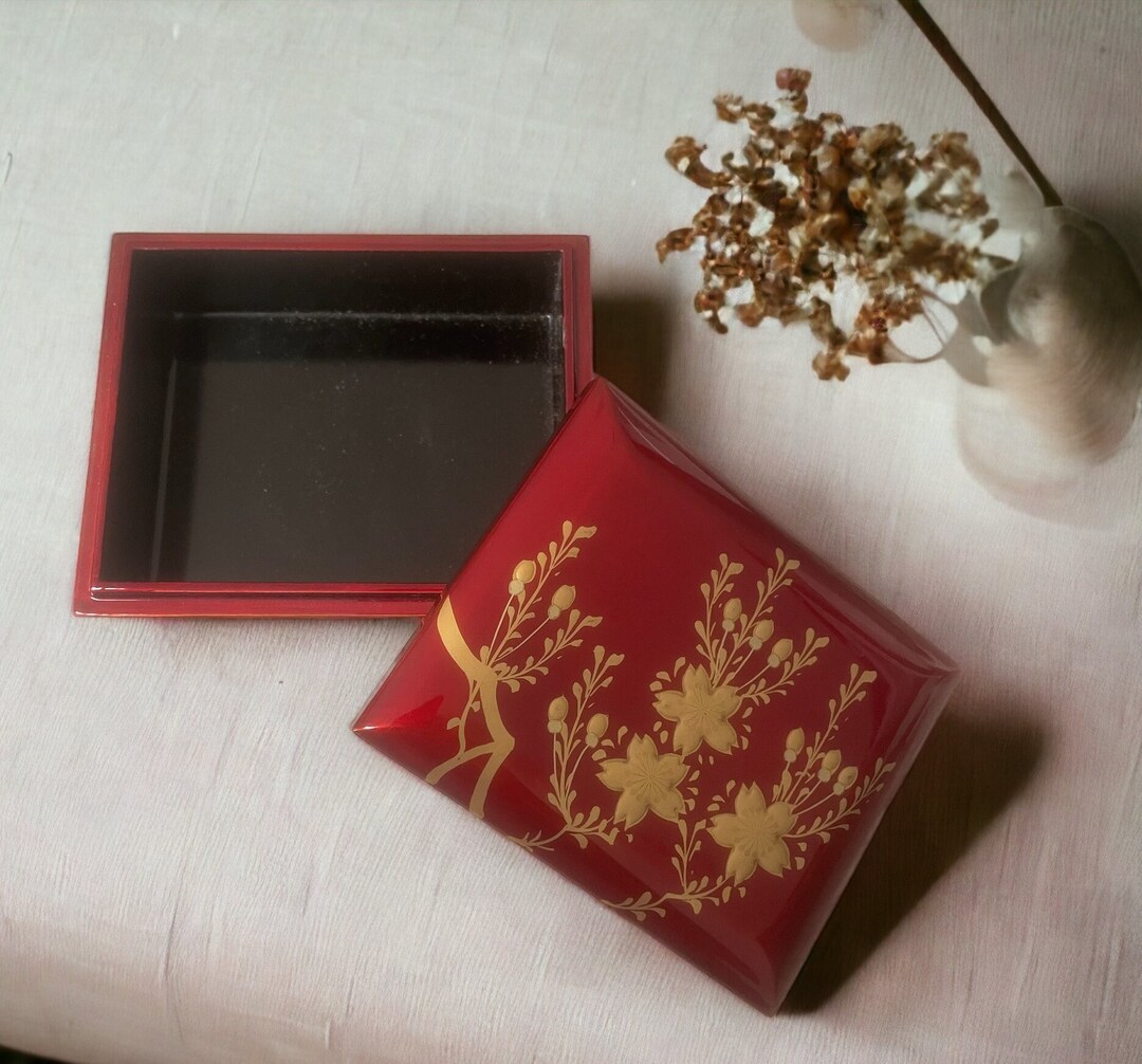 Vintage Small Red Box, Small Trinket Box, Keepsake Box, Small Covered ...