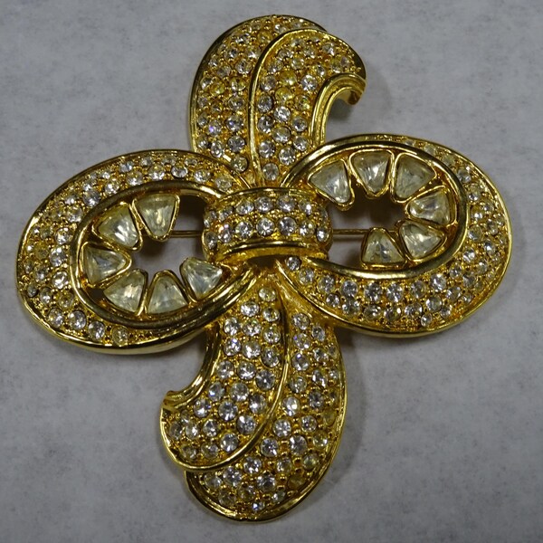 Signed Art Brooch - Etsy