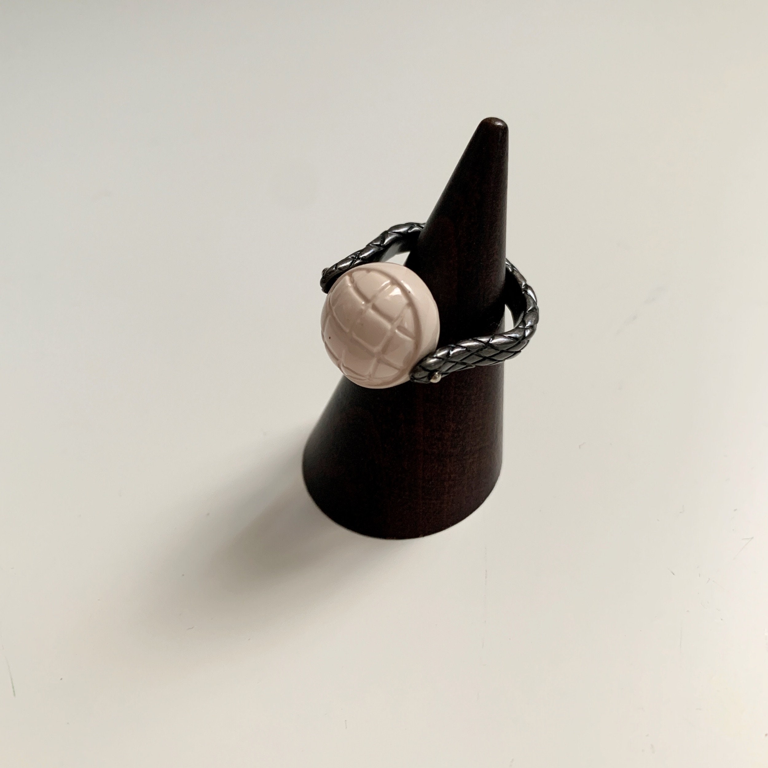 BOTTEGA VENETA Spinning Ball Ring - Etsy