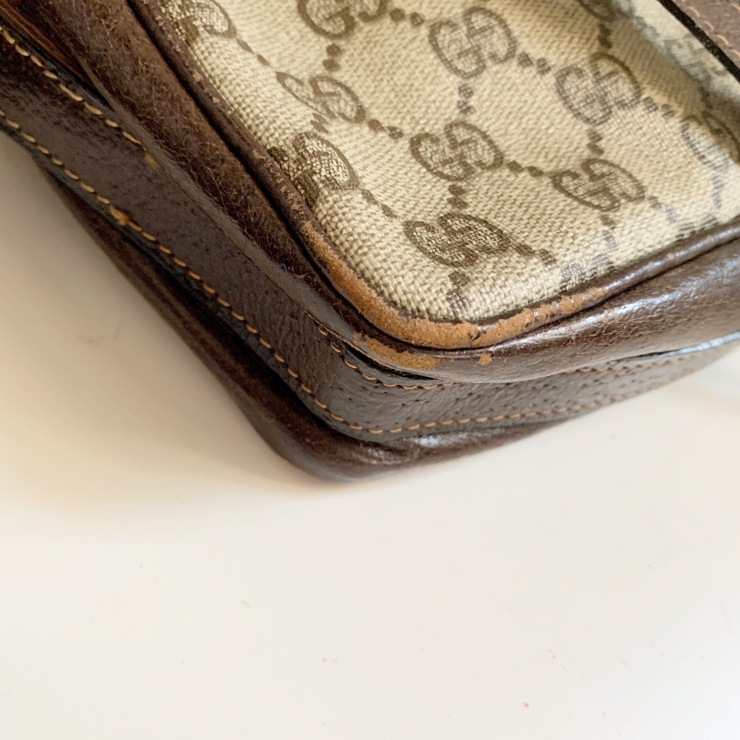 Gucci 80's Vintage Sherry Line GG Logo Signature Pattern Shoulder Bag ...