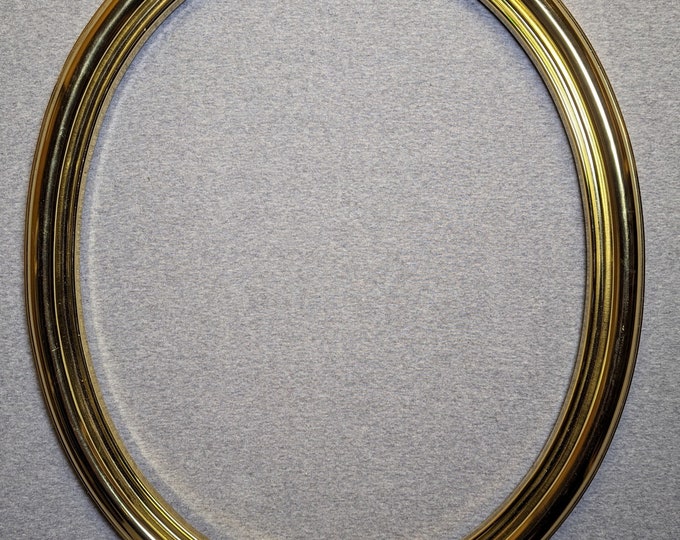 9x15 Oval Frame approximate Size Vintage Carved Wood With Easel or Wall ...