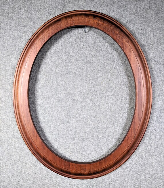 11x14 Oval Frame Walnut Wood with Optional Custom Cut Matting | Etsy