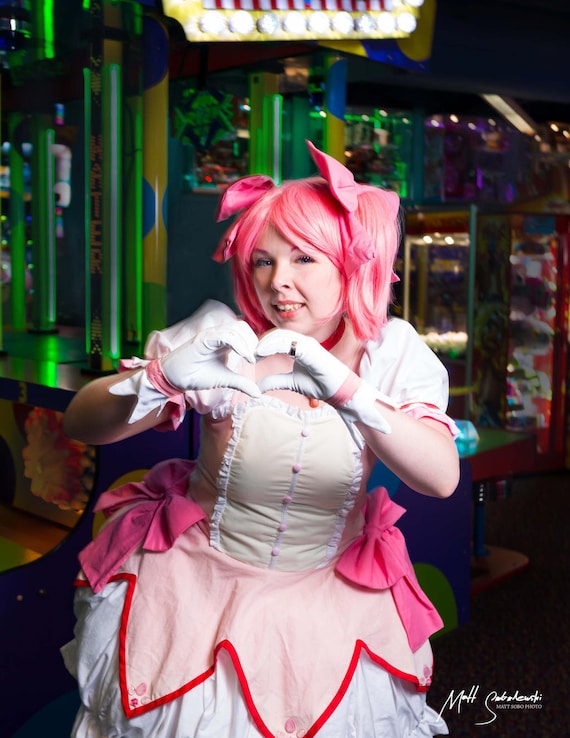 Madoka Kaname Cosplay