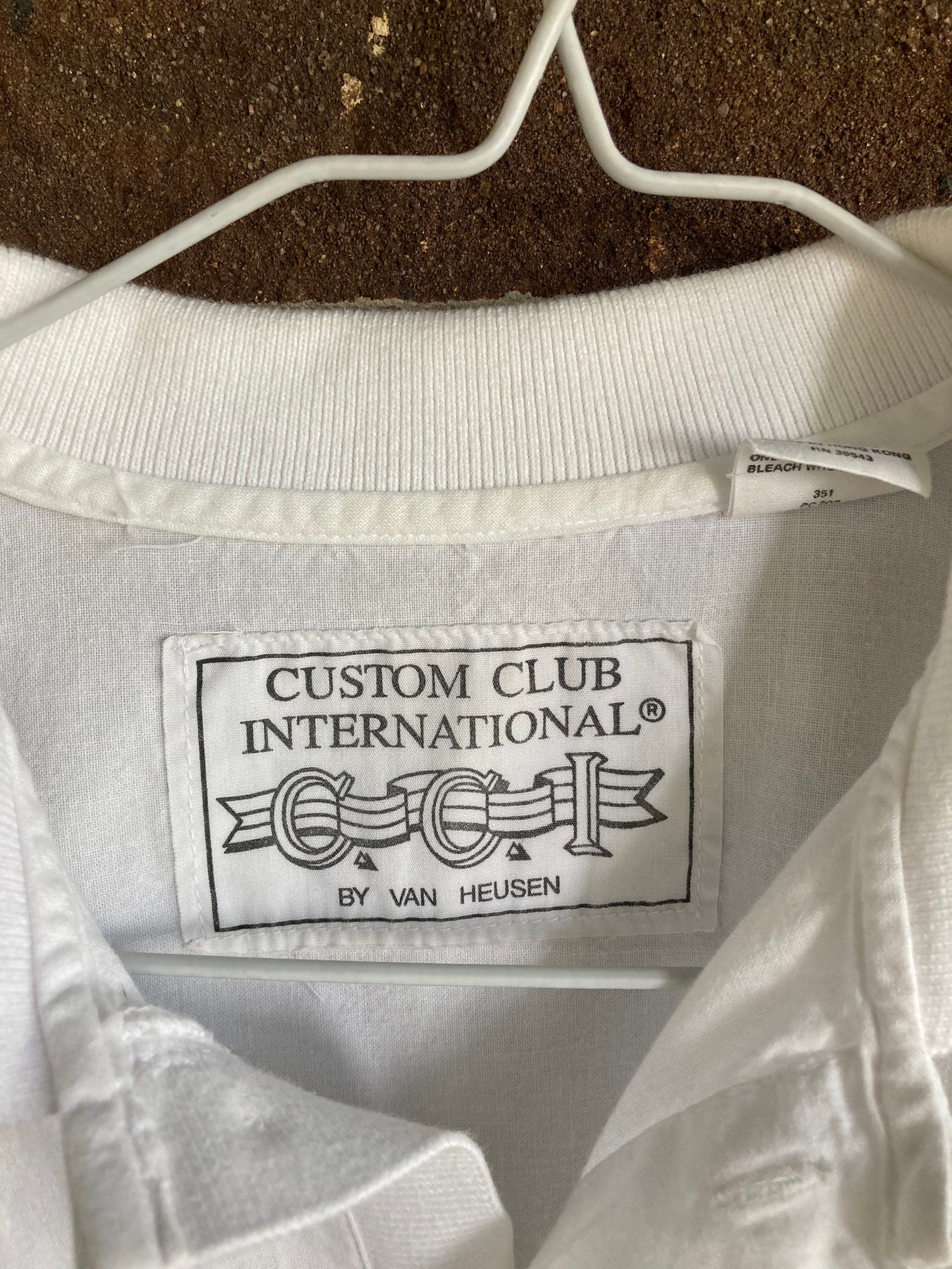 VINTAGE 80s Custom Club International Size Medium White Collared Beach ...