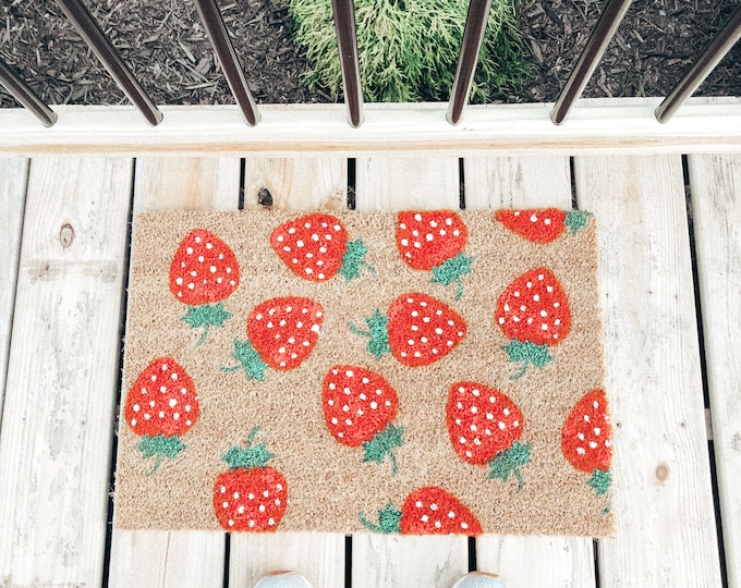 Strawberry Doormat- Summer Doormat - Farmhouse Decor - Home Decor - Etsy