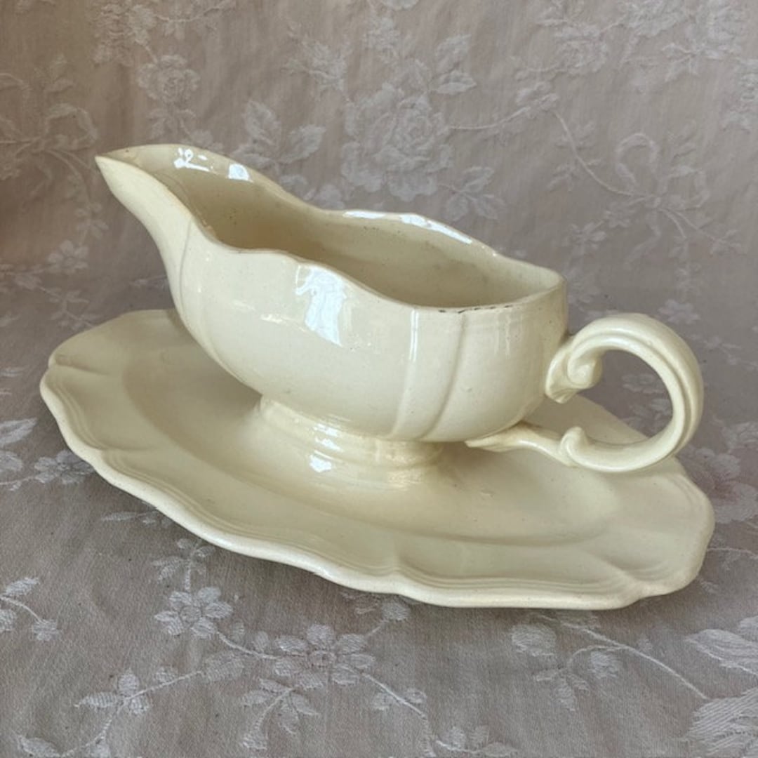 Elegant Old French Ivory CREAMWARE SAUCEBOAT Flower Rim Sarreguemines ...