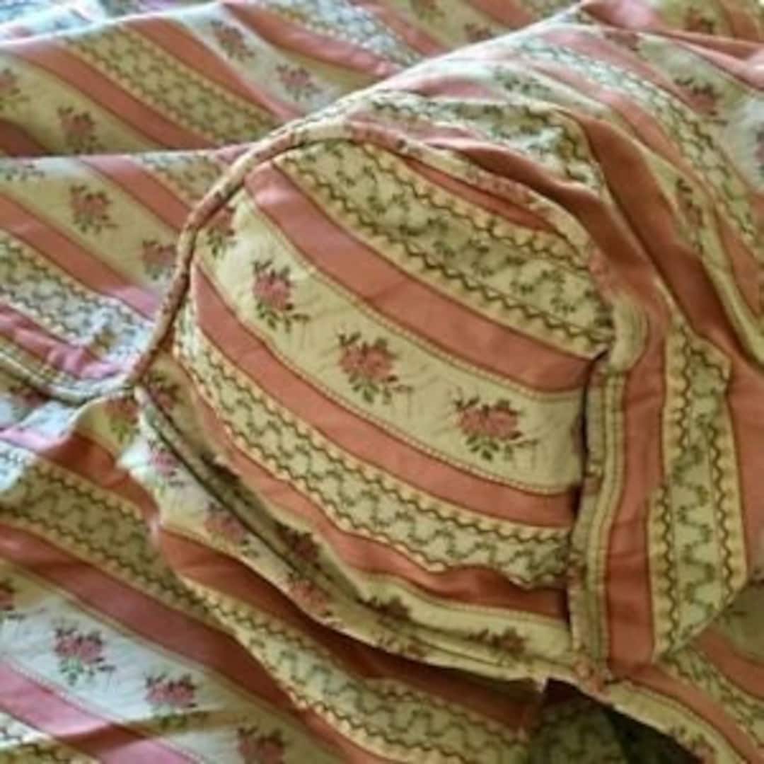 Old French Chic PINK Silk BROCADE Bed COVERLET Floral Stripes 1920s ...