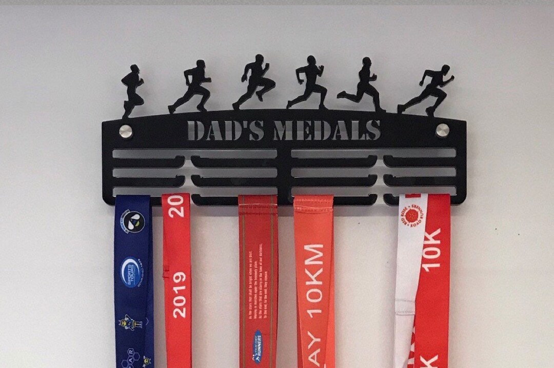 Dad's Medals Male Runner Medal Holder Father's Day Gift 325mm Wide ...