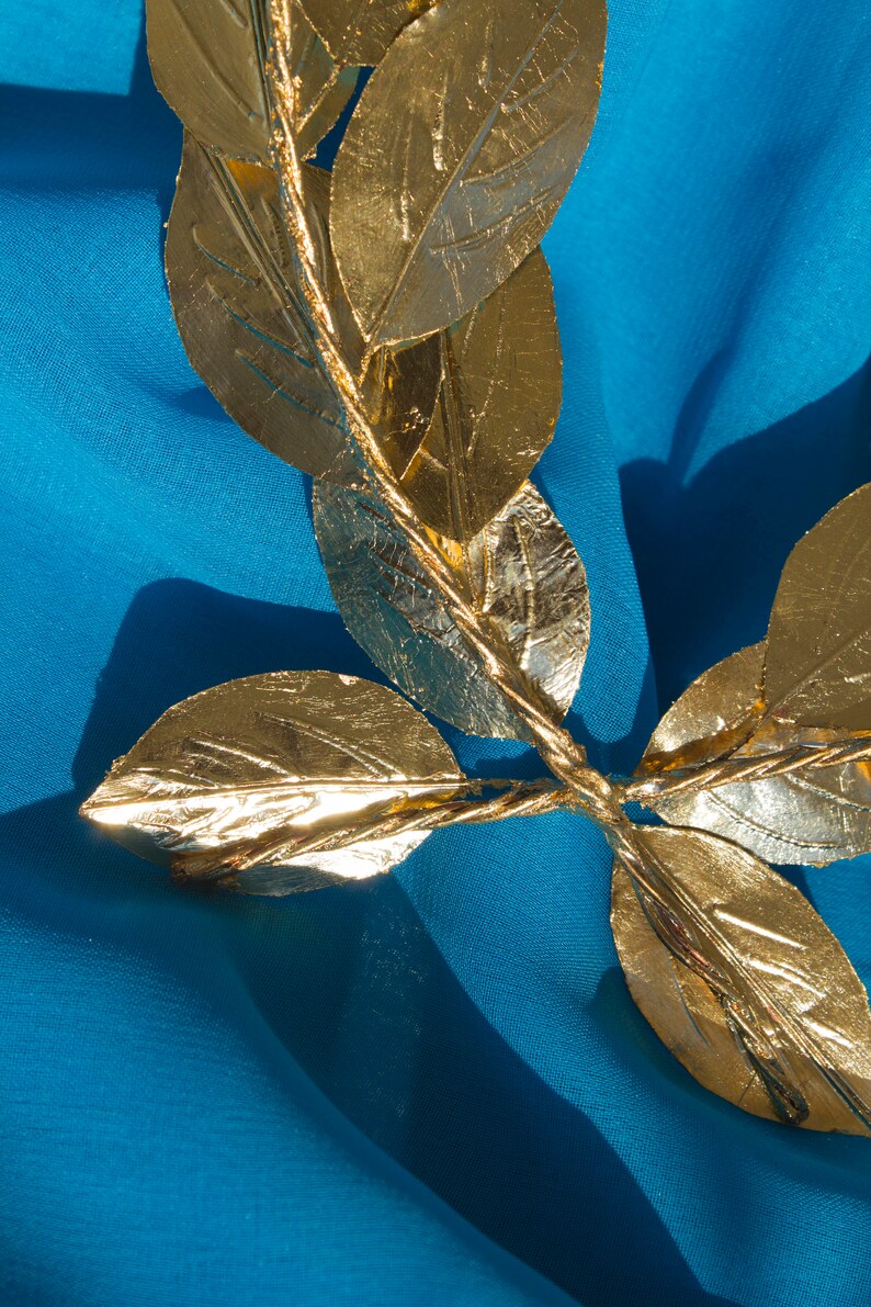 Golden Laurel Wreath Crown Ancient Greek Style Bay Leaves Leaf Crown ...