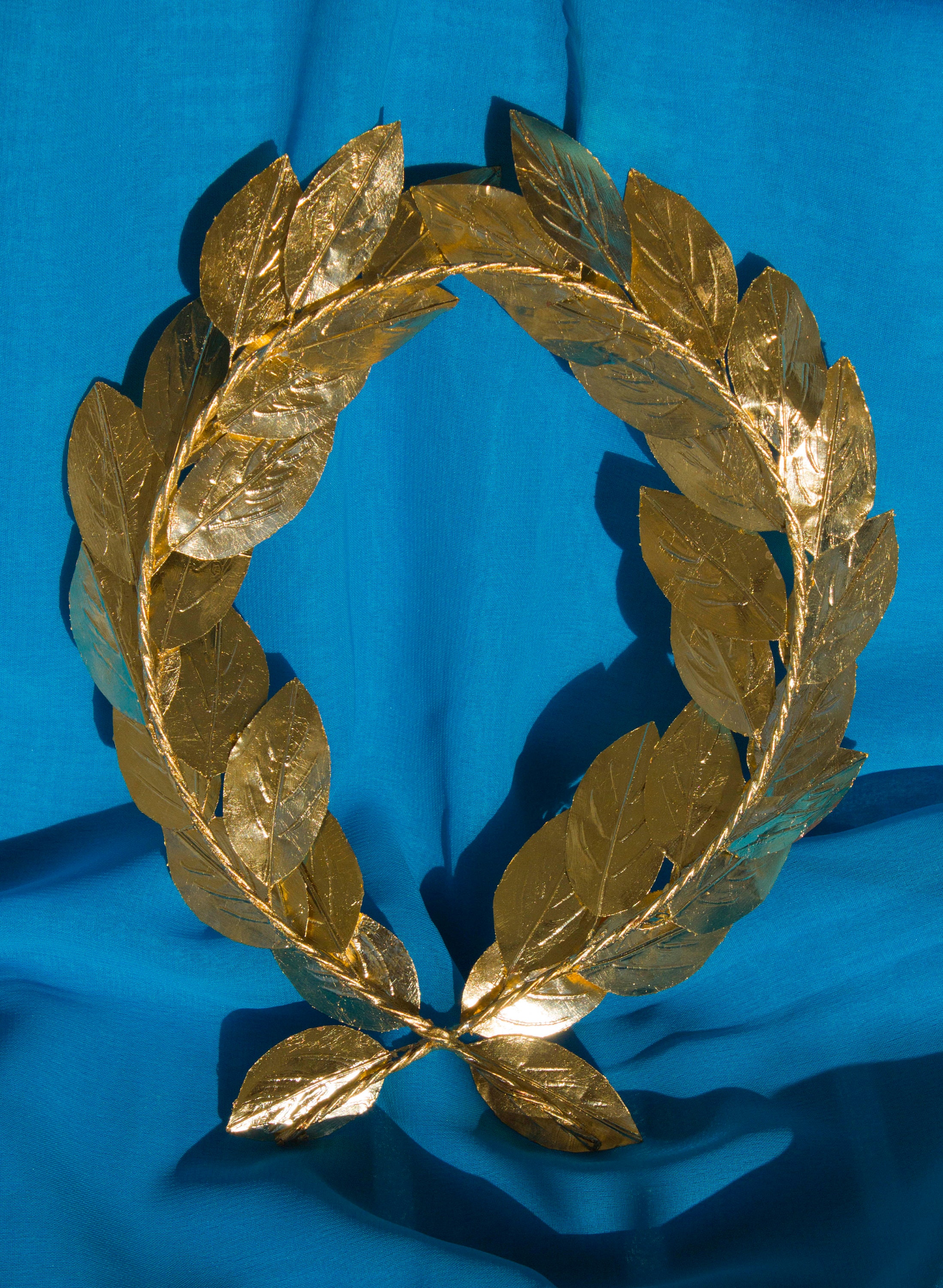 Golden Laurel Wreath Crown Ancient Greek Style Bay Leaves Leaf Crown ...