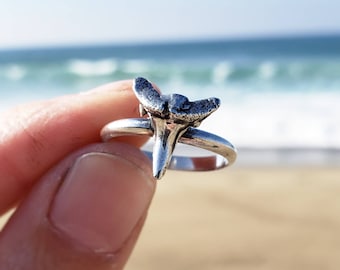 Shark tooth ring | Etsy