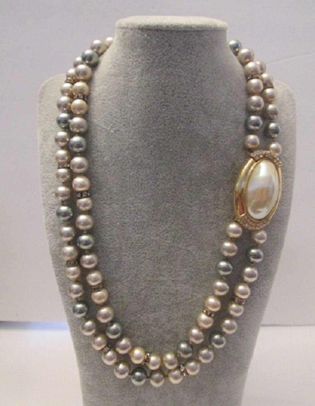 Stunning Ciner Vintage Signed Double Strand Tri-color Hand Knotted ...