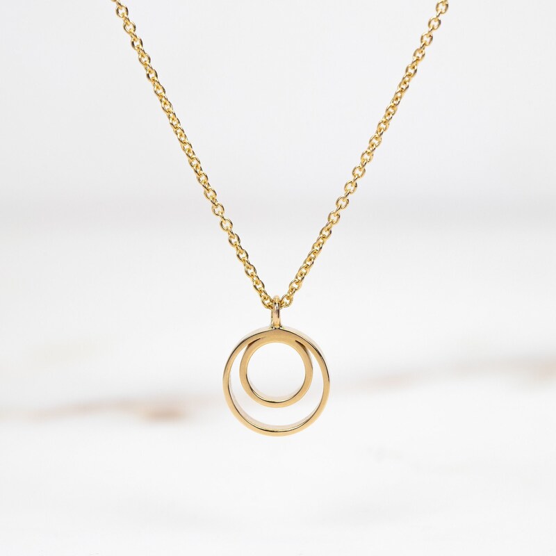 14k Gold Circle Necklace - Etsy