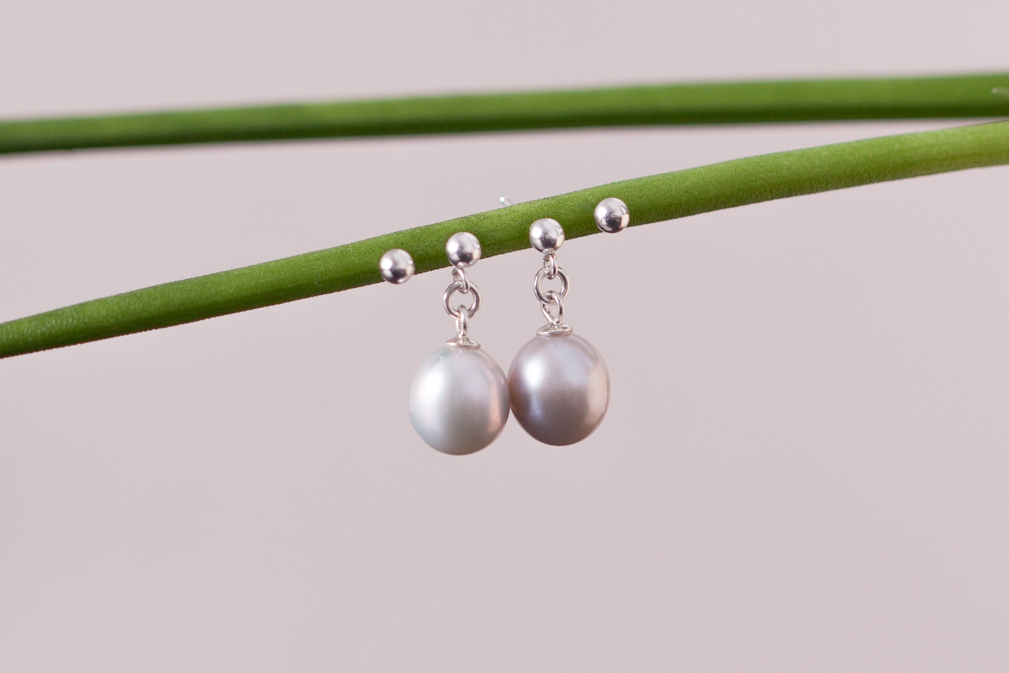 Grey Pearl Earrings Silver Pearl Earrings Pearl Drop - Etsy
