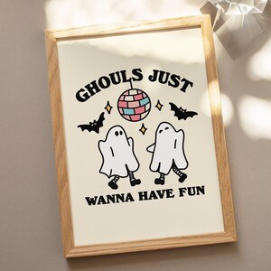 Retro Ghost Halloween Print, Spooky Indoor Decoration, Cute Art Prints ...