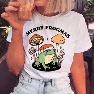 Retro Frog Christmas Tshirt, Merry Frogmas Shirt, Cottagecore Mushroom ...