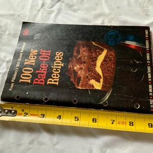 Vintage 1965 Pamphlet Cookbook 100 New Bake-off Recipes From Pillsburys ...