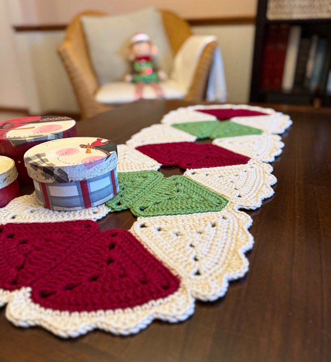 Christmas Table Runner, Crochet Dining Table Decoration, Holiday Decor ...