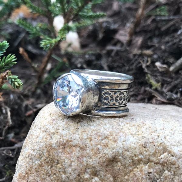 Queen Ring - Etsy