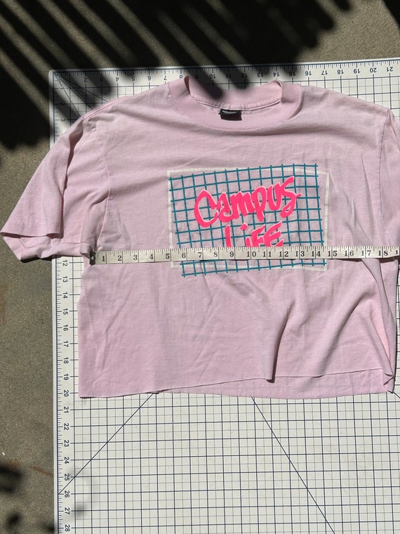 VINTAGE ©1980s "Campus Life" Graphic T-shirt - Size L… - Gem