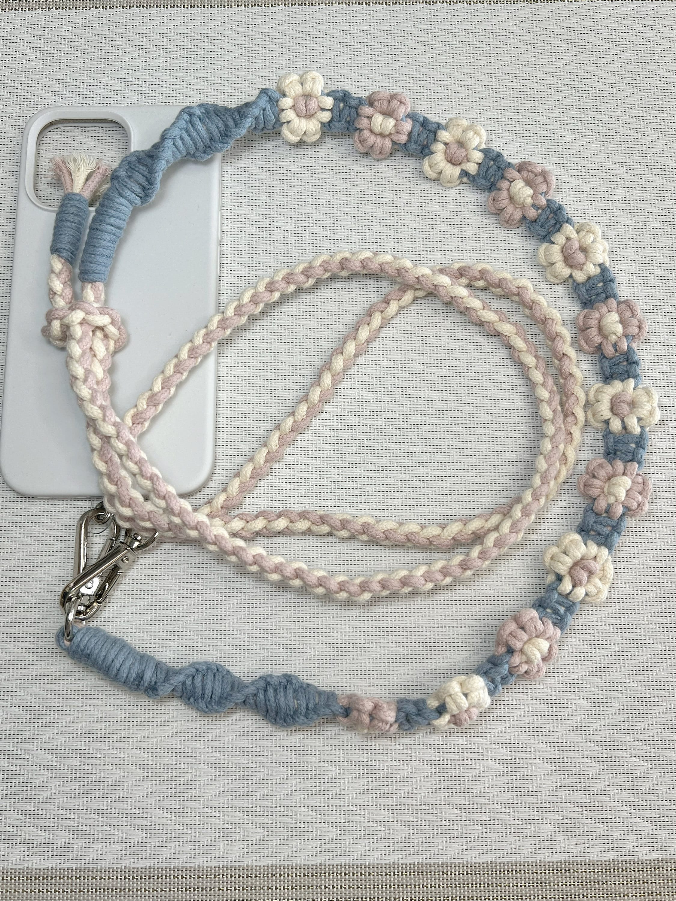 Colorful Macrame Flower Mobile Phone Chain, Hands-free Phone ...